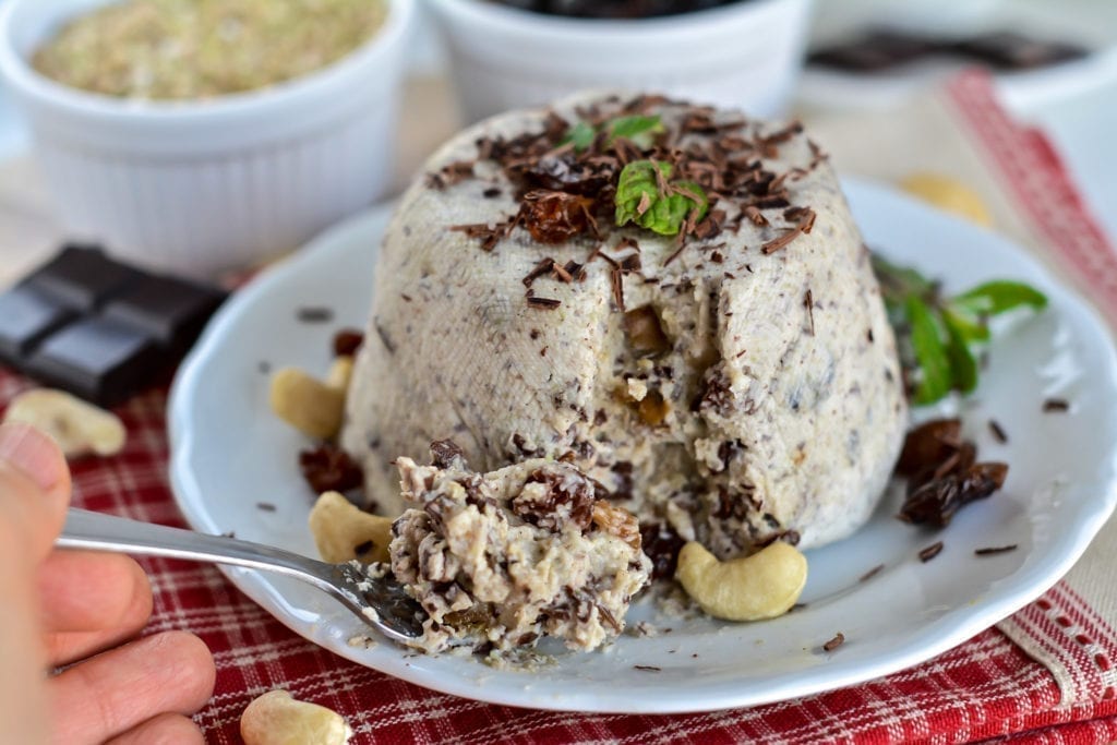 Plant-Based Easter Chocolate Cheesecake Pascha