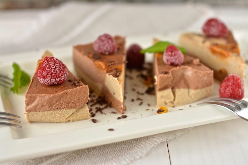Raw Vegan Cheesecake Recipe with Cashews [Oil-Free and Gluten-Free]