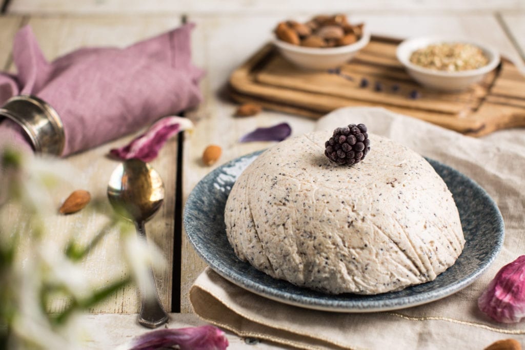 Raw Easter Cheesecake Pascha, Vegan, Gluten-Free, Candida Diet Friendly