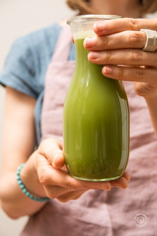 Celery Juice Benefits, How Much to Drink, Common Mistakes | Nutriplanet