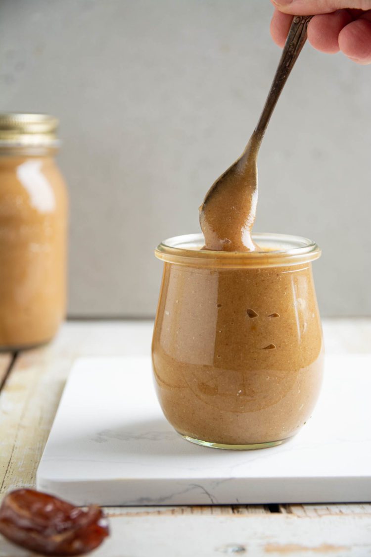 How to Make Date Paste and How to Use It | Nutriplanet